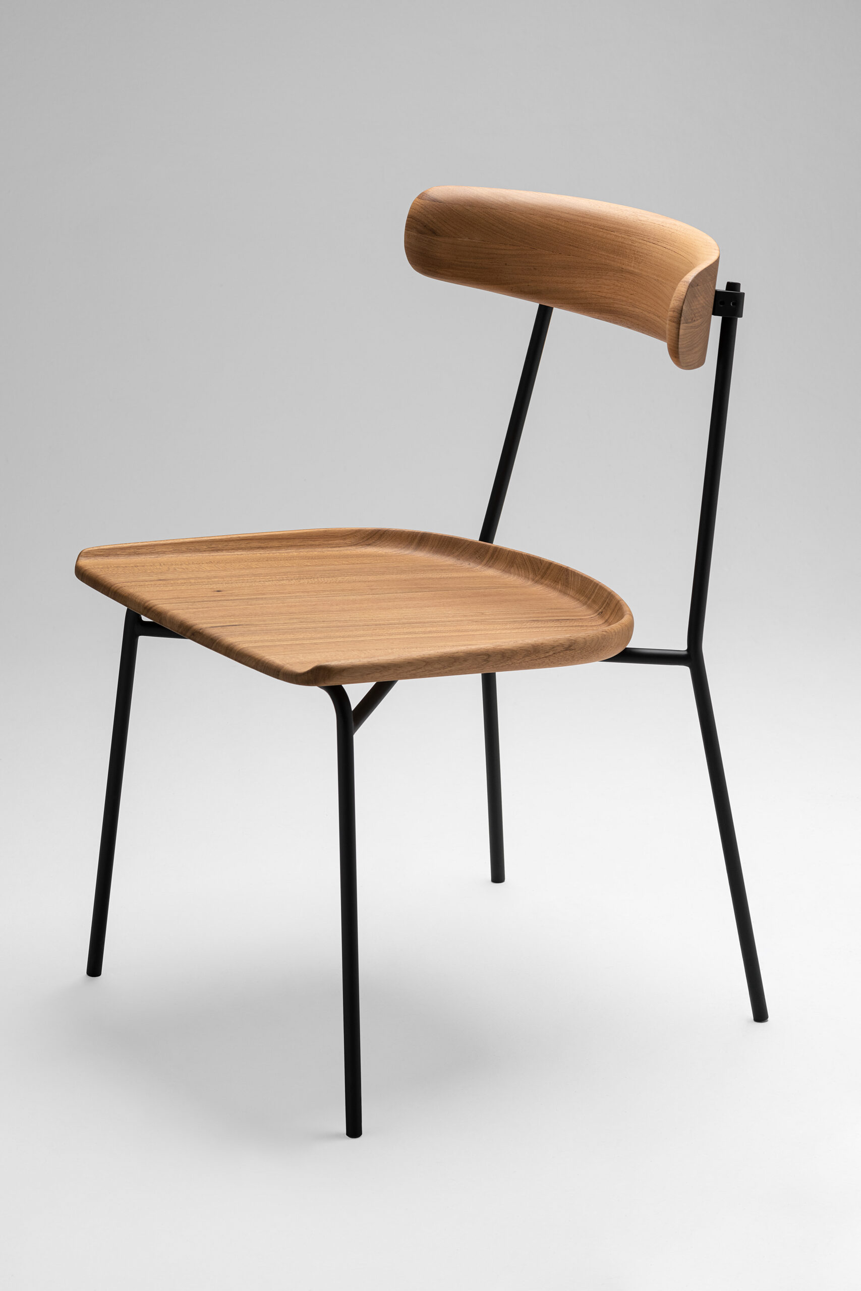 Cadeira French - Novo Ambiente | Catálogo